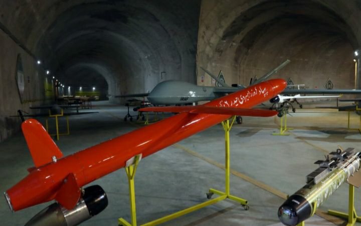 Shahin electronic warfare pod (disruptor) — 3 types of cruise missiles ...